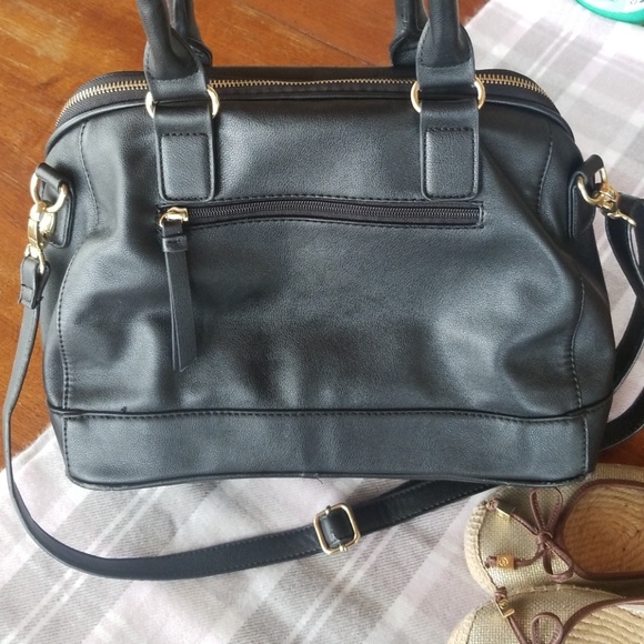 Jessica Simpson | Bags | Jessica Simpson Shoulder Bag | Poshmark